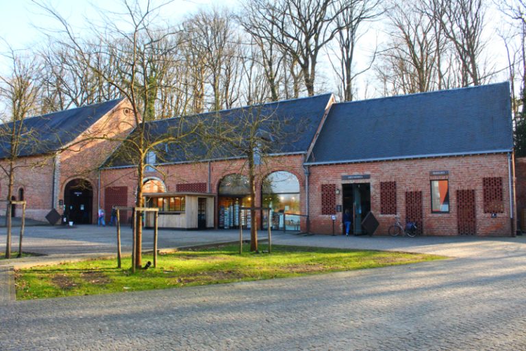 Wandeling rond de abdij van Averbode door bos en heide - Even Op Stap